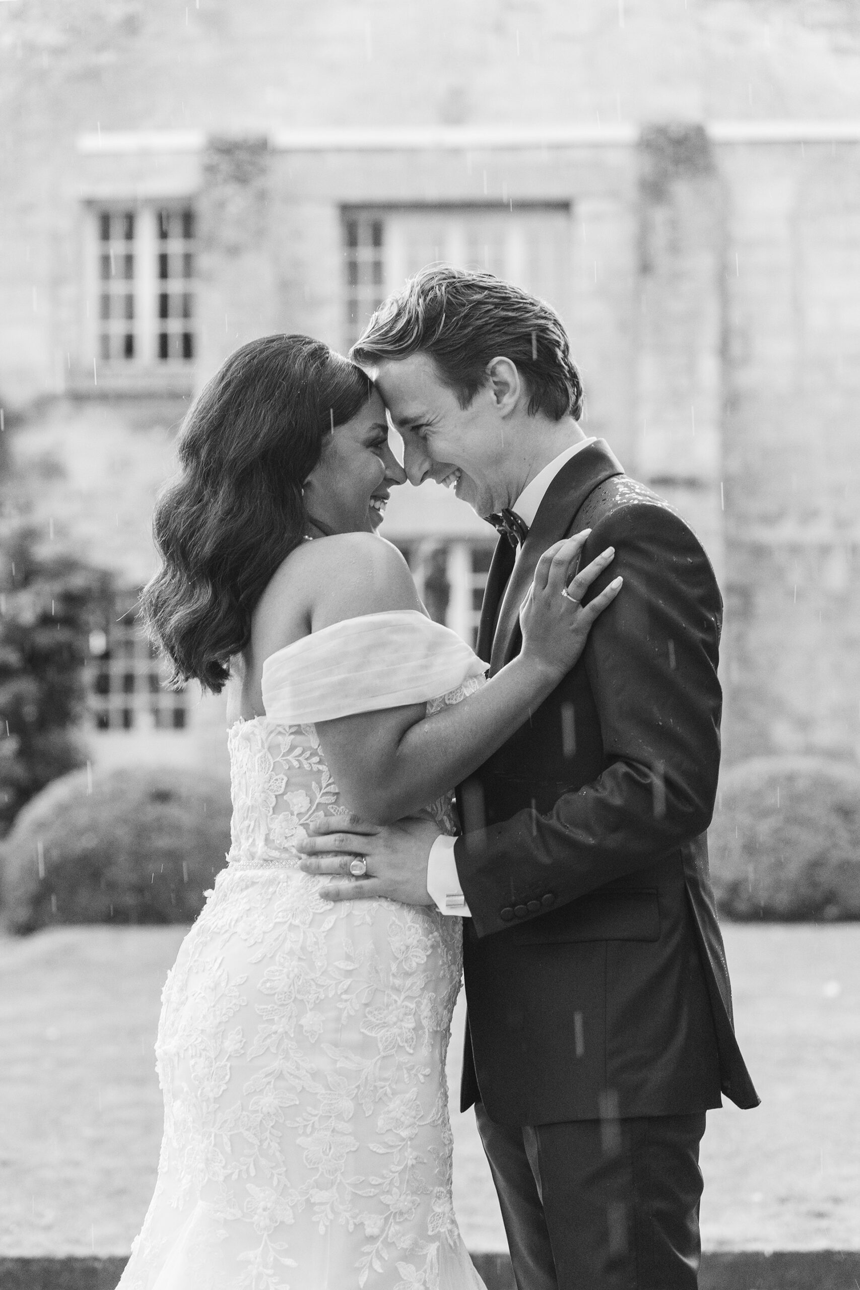 STIKY DESIGN - Elegant and timeless wedding photography